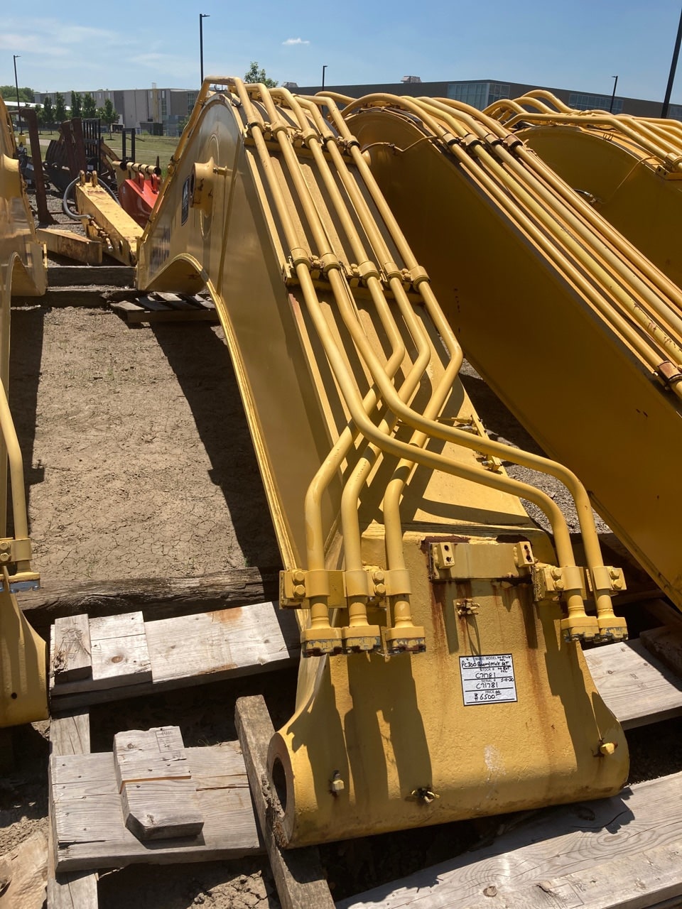 Komatsu PC300 BOOM For Sale - C71781 - AIS Construction Equipment