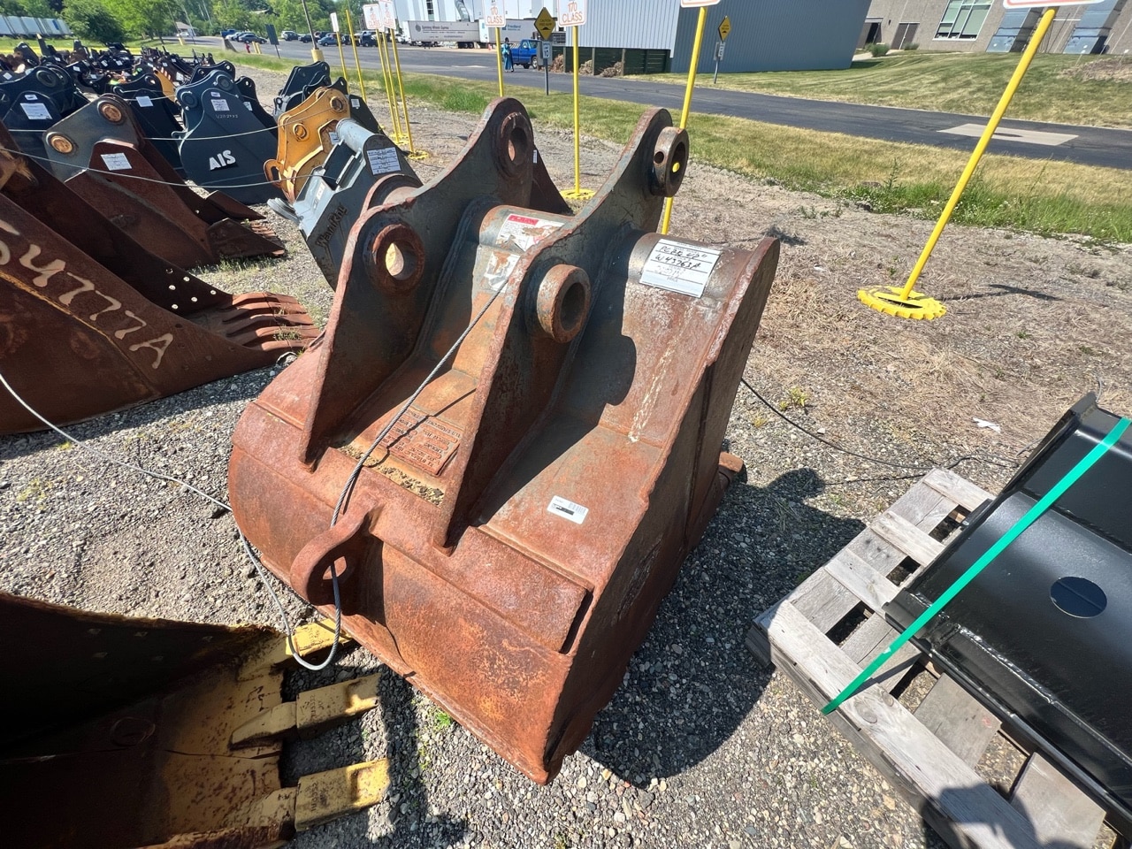 Komatsu PC210 42 For Sale - W43763A - AIS Construction Equipment